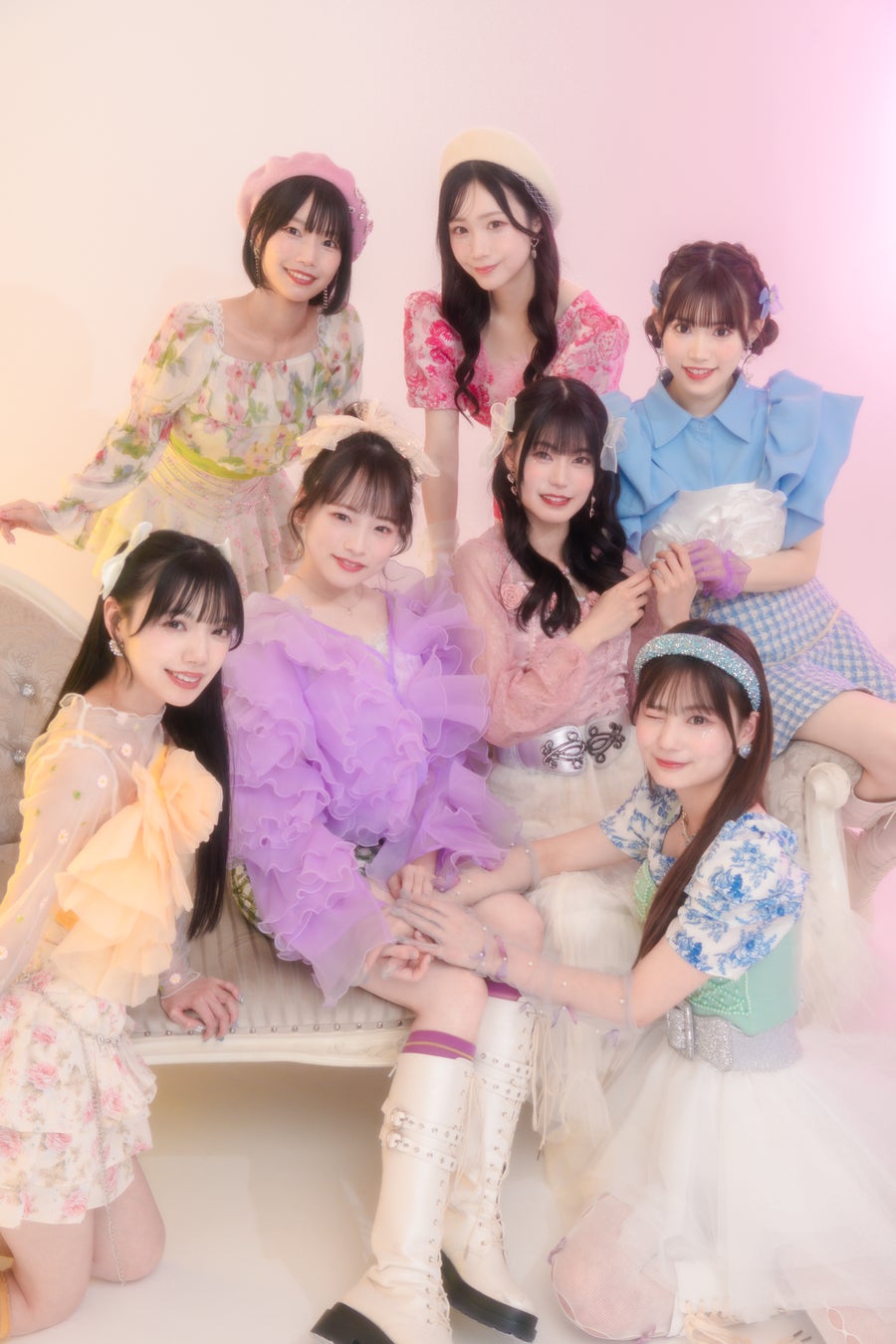 7人組アイドルグループ『ideal Peco』”dressed(ドレッシード)衣装の新ビジュアル公開にファン歓喜!「ディズニープリンセス