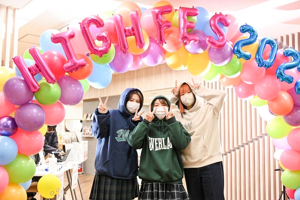 #昭和レトロ な空間や、総売上111万円を達成したメンバーも！未来のクリエイターを目指す高校生による文化祭「HIGH FES」を開催 ...