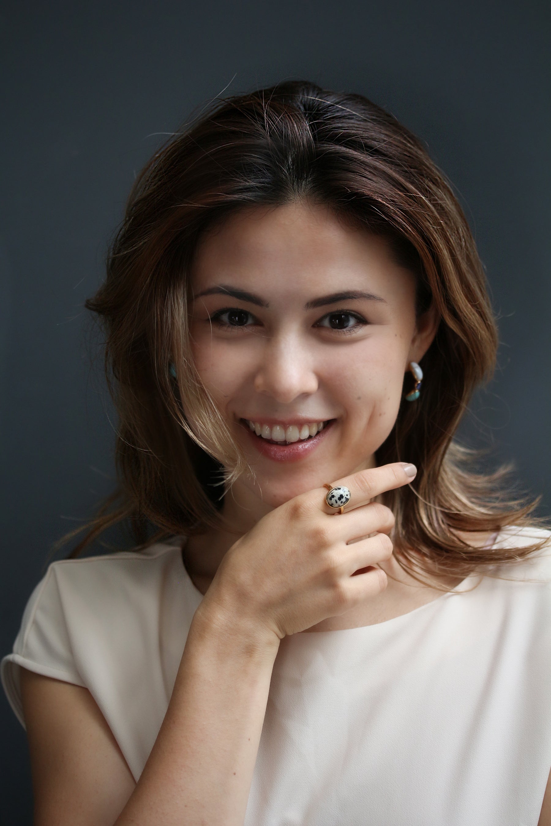 画家FRANKIE CIHIと、ジュエリーブランドcui-cuiのコラボジュエリー発売｜株式会社colorsのプレスリリース