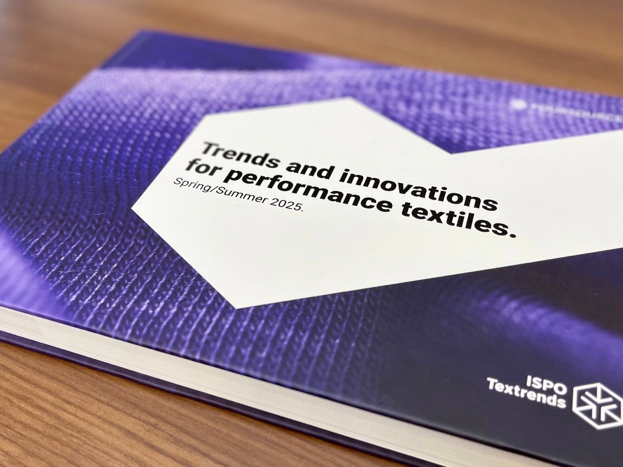 ZERO-TEX®は、「ISPO Textrends Award 2025SS TOP PRODUCTS AWARD」を受賞しました | 有限会社やまぎんのプレスリリース